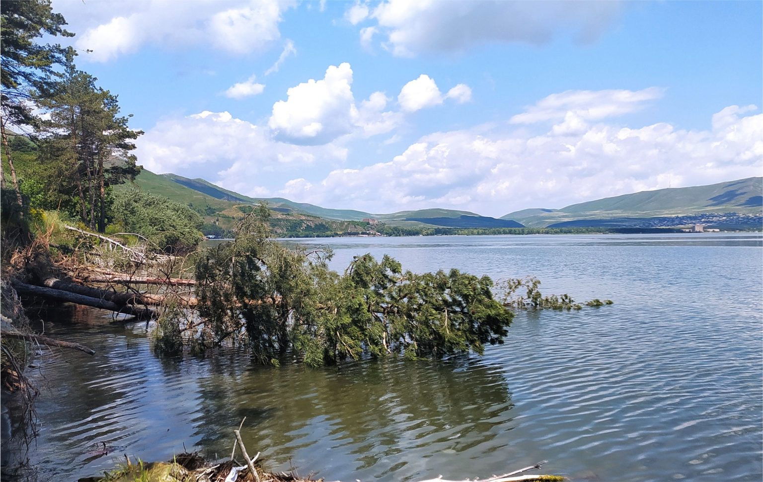 Parque Nacional Sevan, (Armenia): naturaleza, playa, islas y ruinas ...