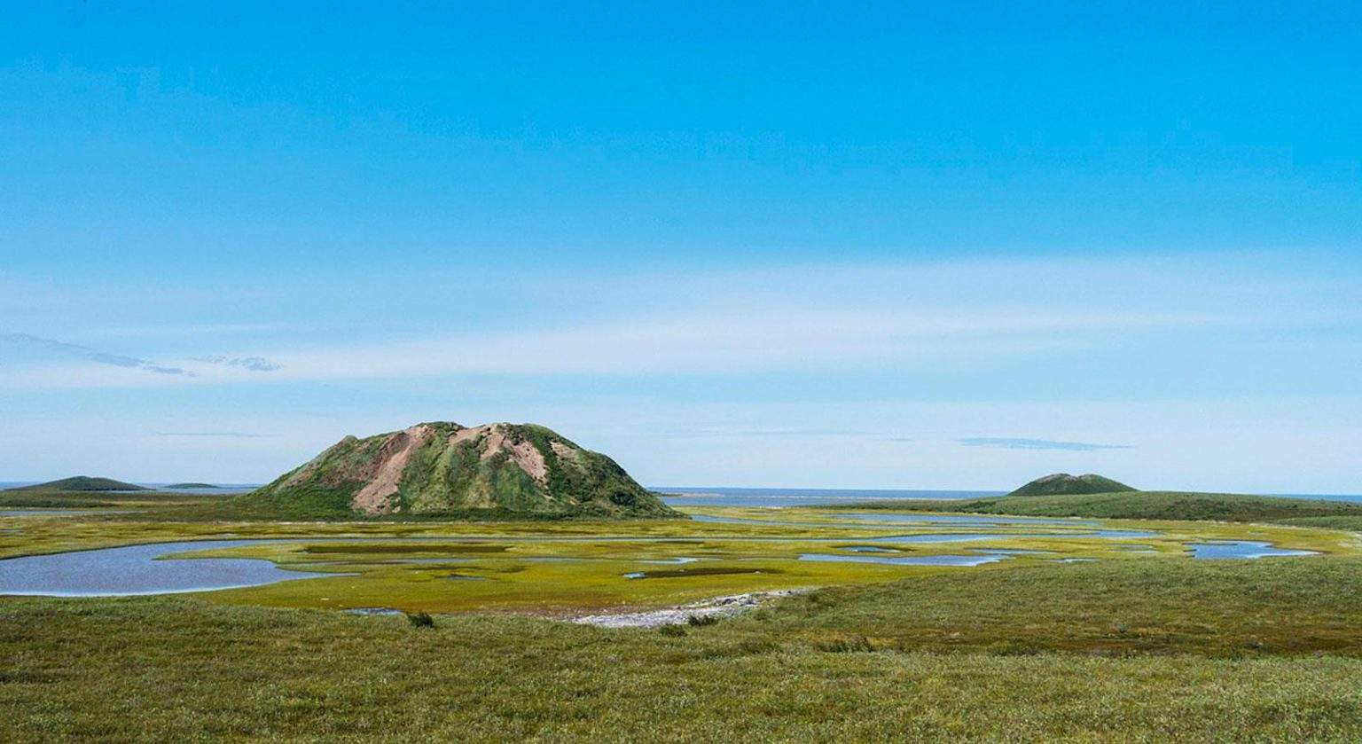 Parque Nacional Pingo Canadian Landmark: Guía Tundra de Canadá